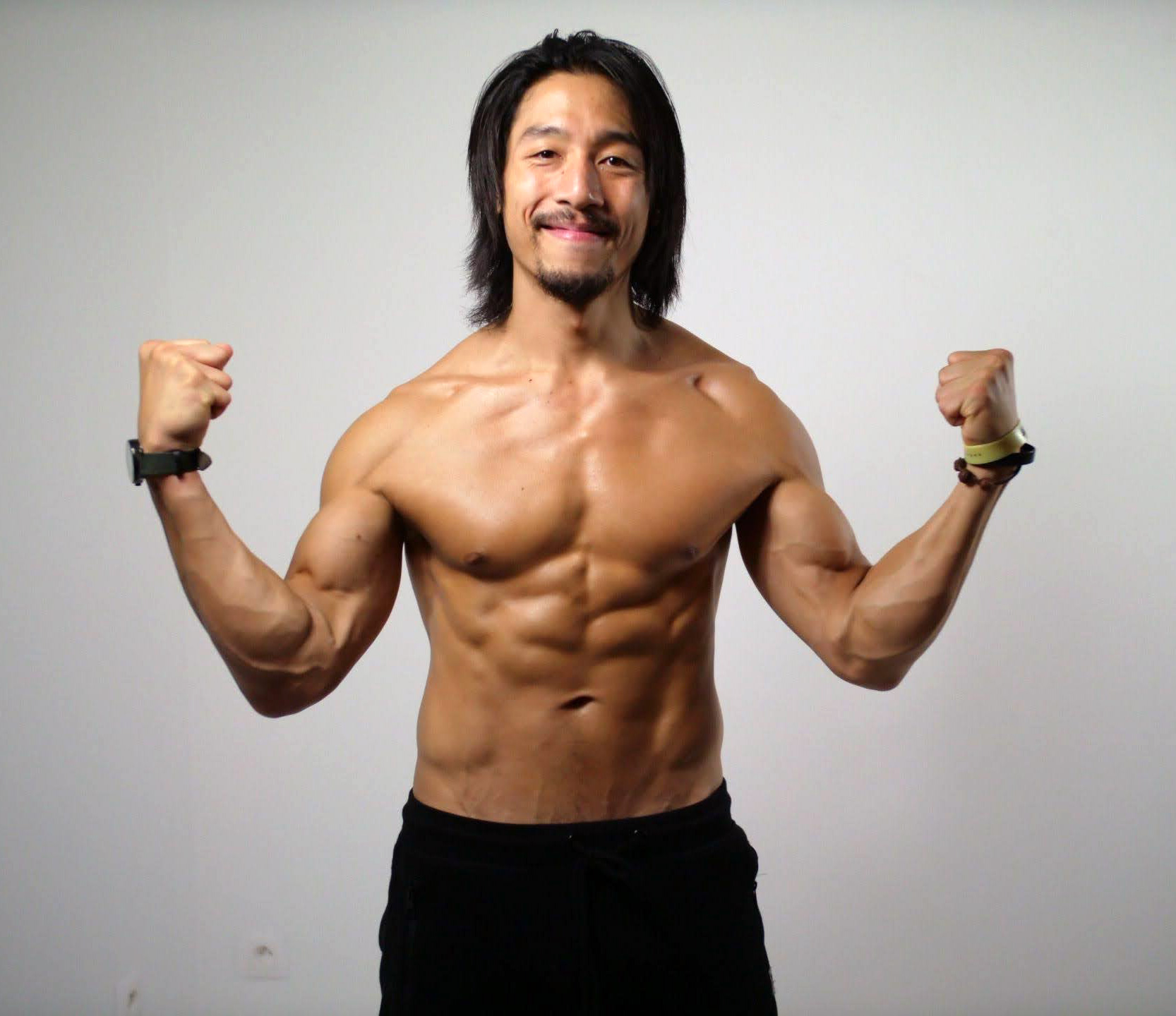 La meilleure attitude à adopter après un gros repas ! - Alex Levand ...